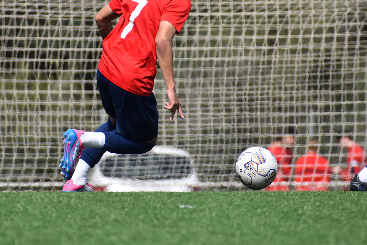 Tips to Improve Your Soccer Shooting Technique - IDA Valencia